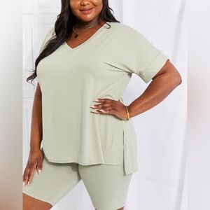 Zenana Outfitters | Shorts | New Zenana Plus Size Quiet Moments Brushed ...